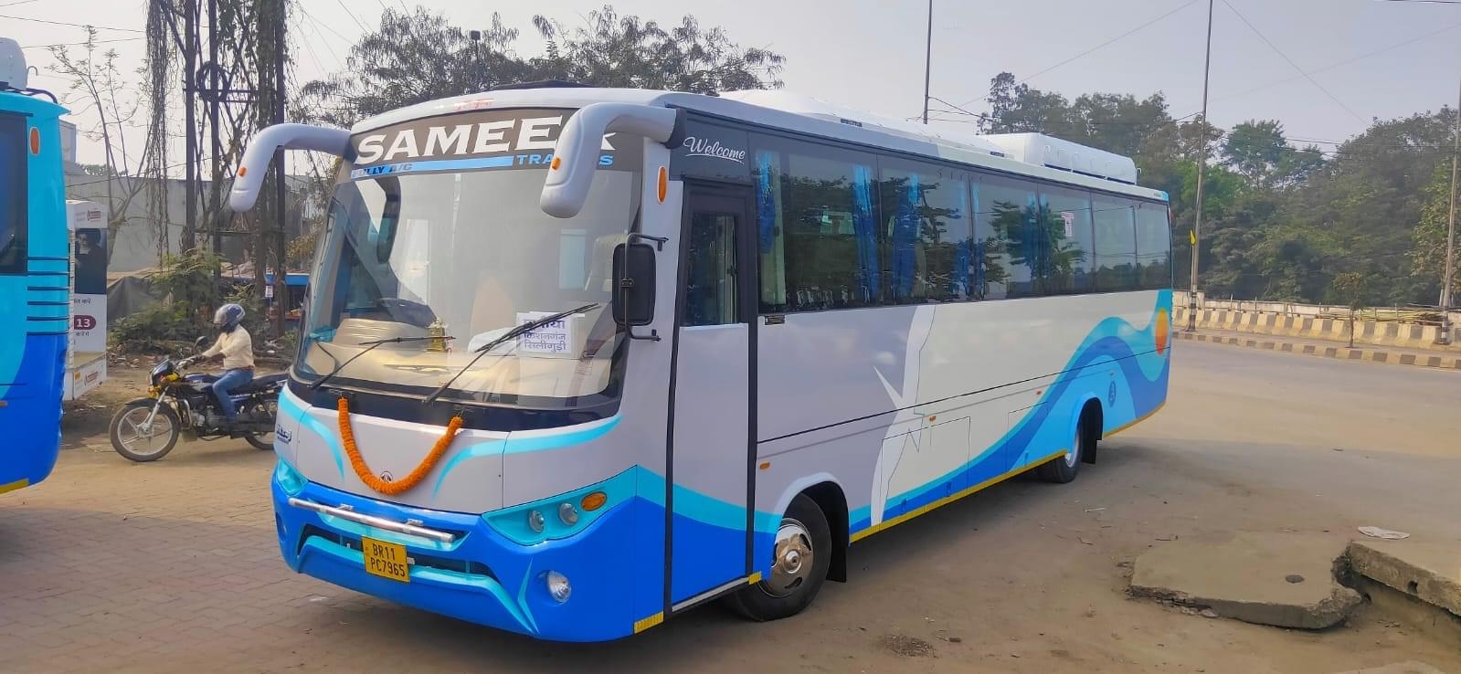 40 seater Luxury Bus - GTT Holidays